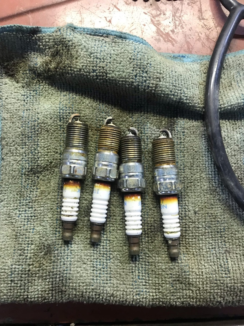 Замена свечей или всего 35 тысяч — Ford Focus Hatchback II, 1,8 л, 2006 ...