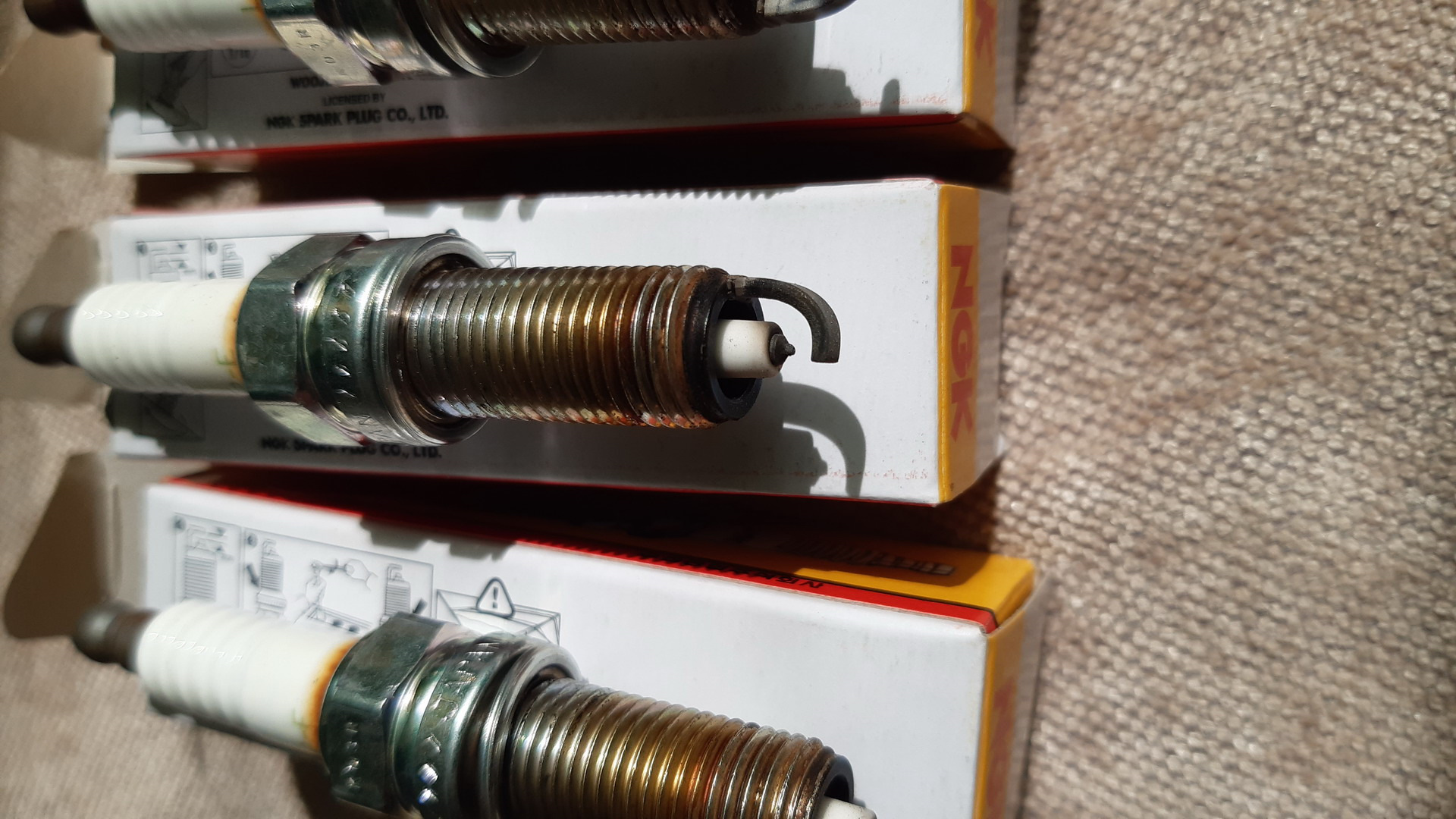 Отзыв про платиновые свечи NGK 94017 (LZKR6AGP-E) — Hyundai Creta (1G ...