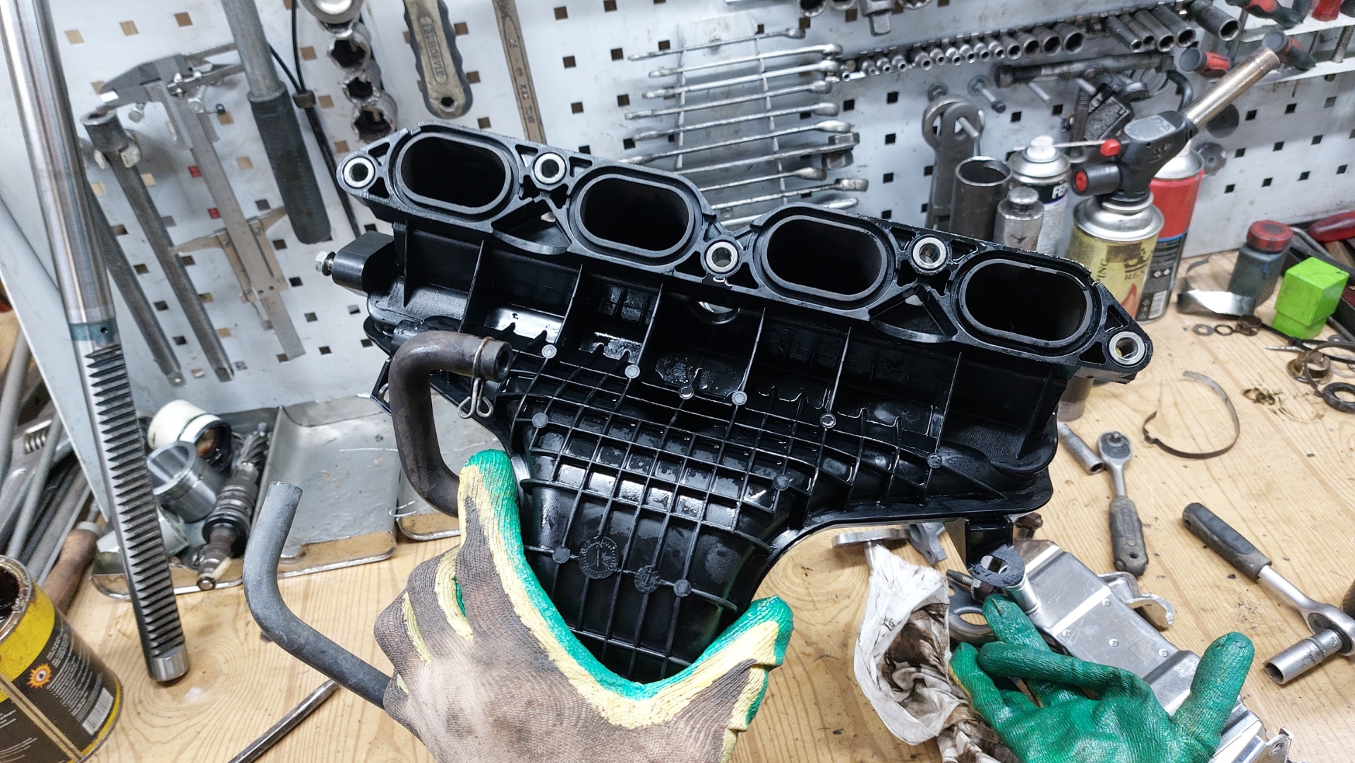 Чистка ЕГР — Toyota Prius (30), 1,8 л, 2010 года | своими руками | DRIVE2