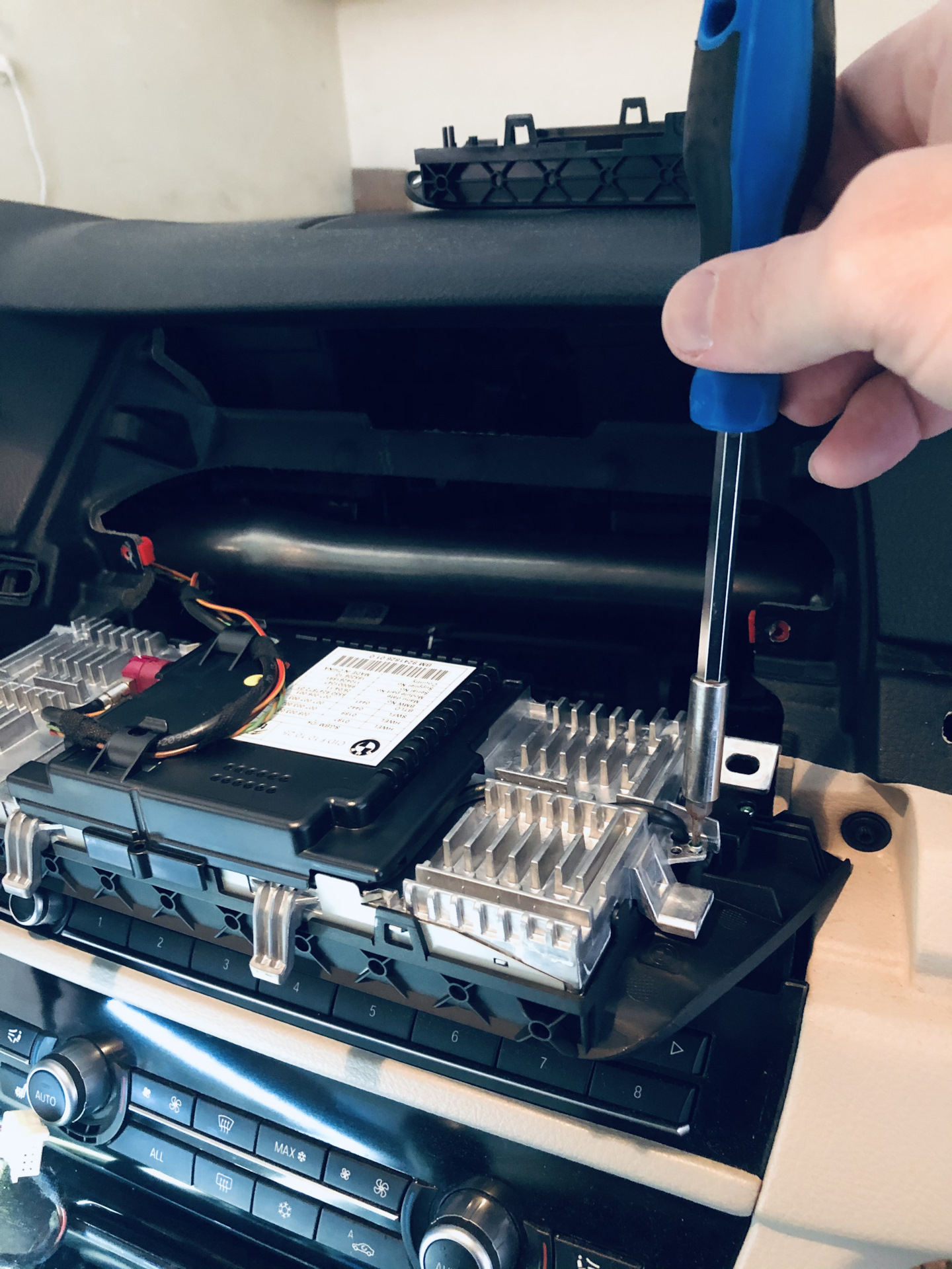 Установил softclose S323A, плюс рамочку — BMW 5 series (F10), 3 л, 2011 ...