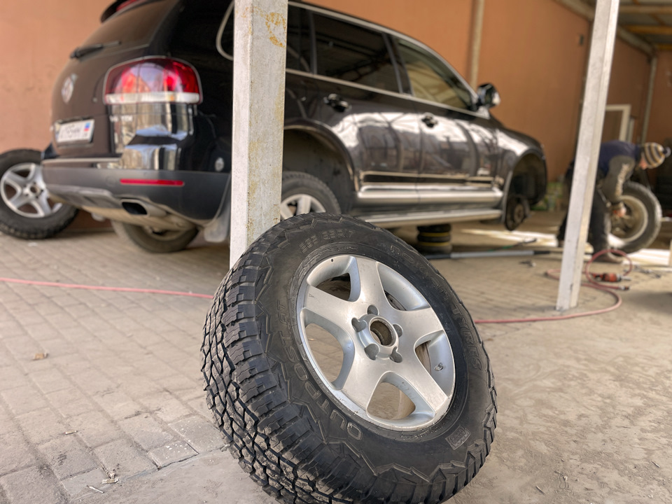 новая резина Nokian Tyres Outpost AT — Volkswagen Touareg (1G), 3 л ...