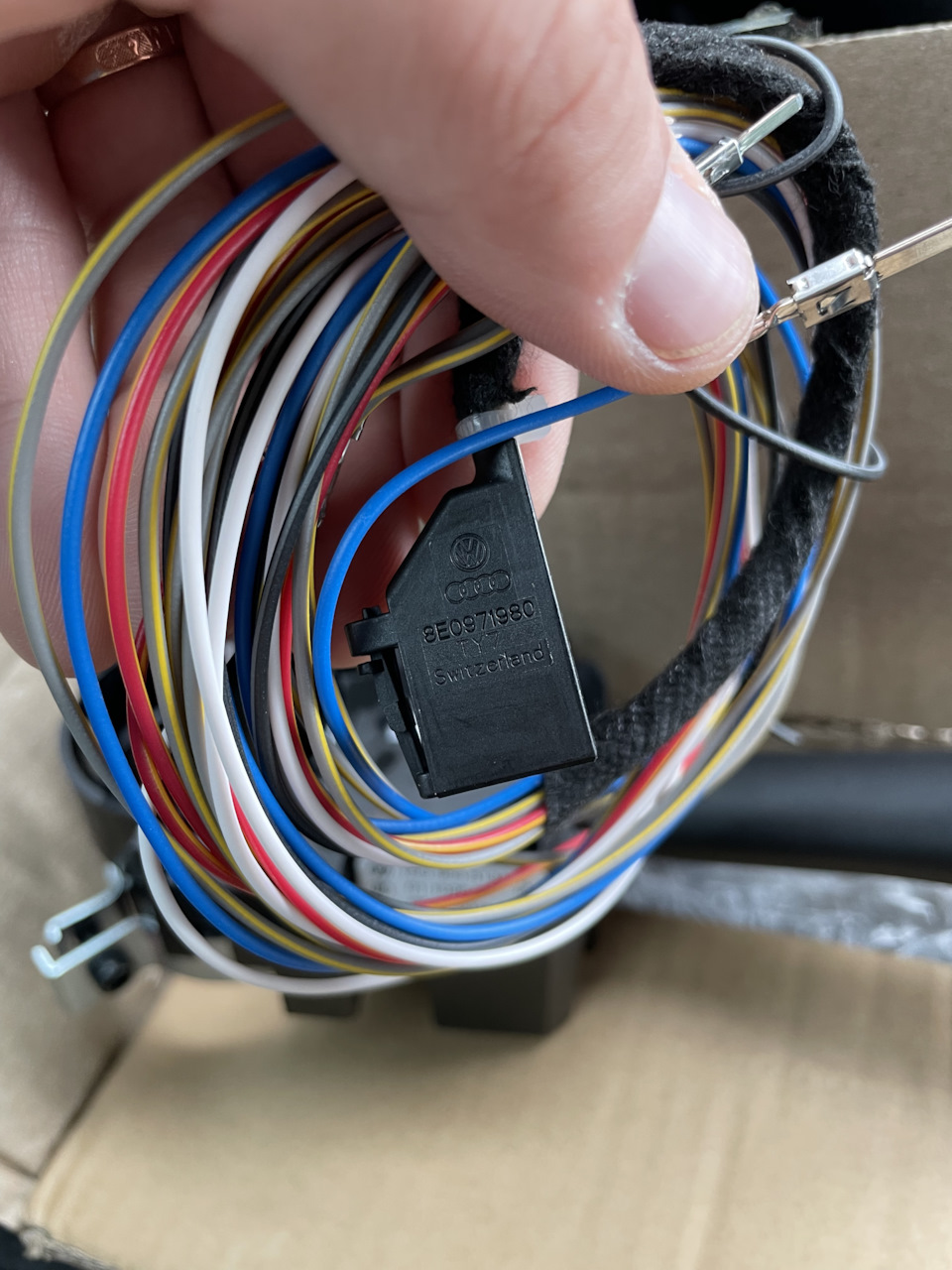 8E0971980 Разъем фишка проводки VAG | Запчасти на DRIVE2