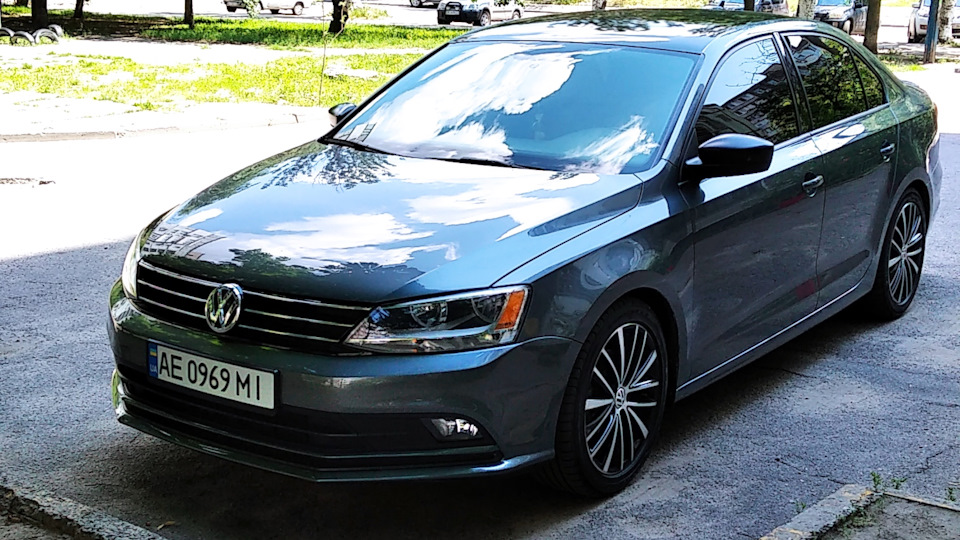 Volkswagen Jetta VI 1.8 бензиновый 2016 | 1.8 tsi sport на DRIVE2