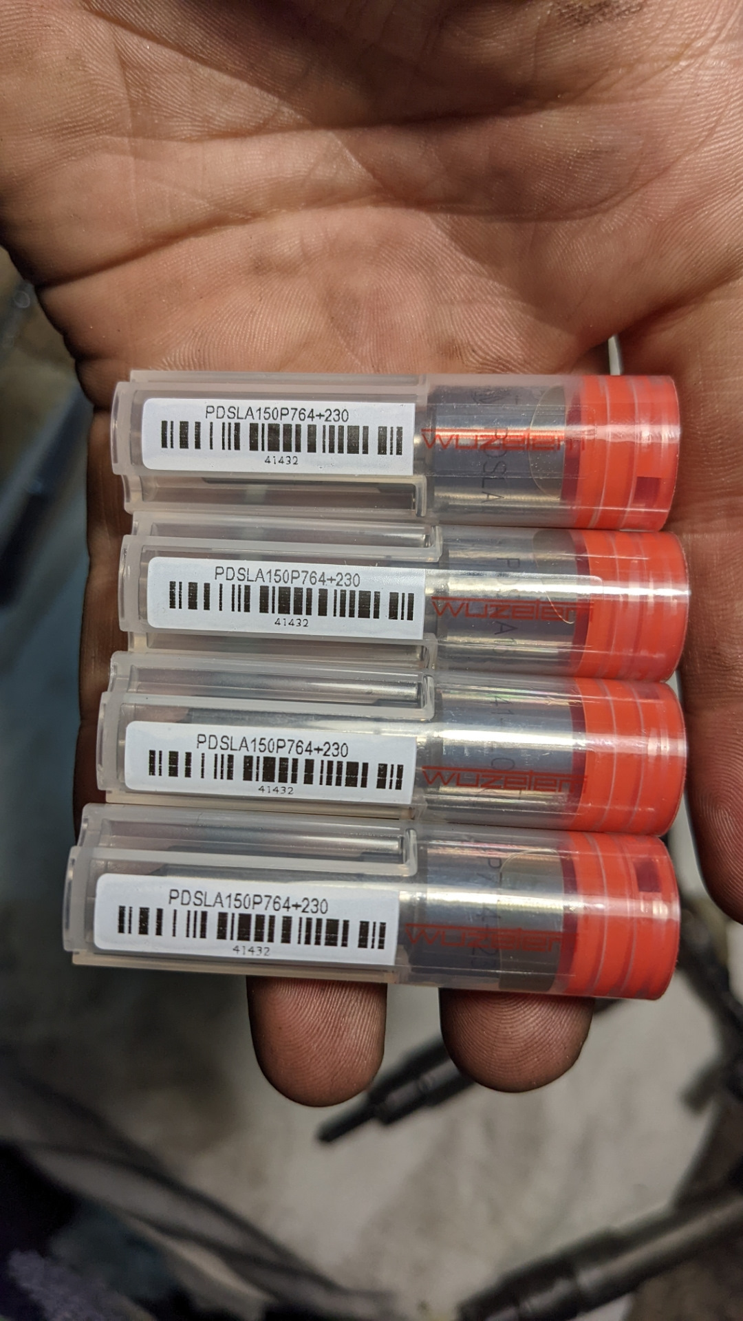 Распылители Wuzetem DSLA150P764+230/Геометрия GTB1756 в коллекторе ...