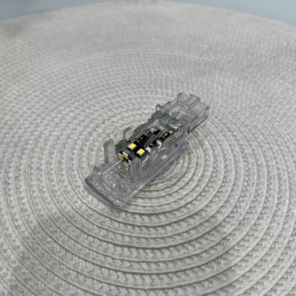 Освещение и охлаждение вещевого ящика — Volkswagen Taos, 1,4 л, 2021 ...