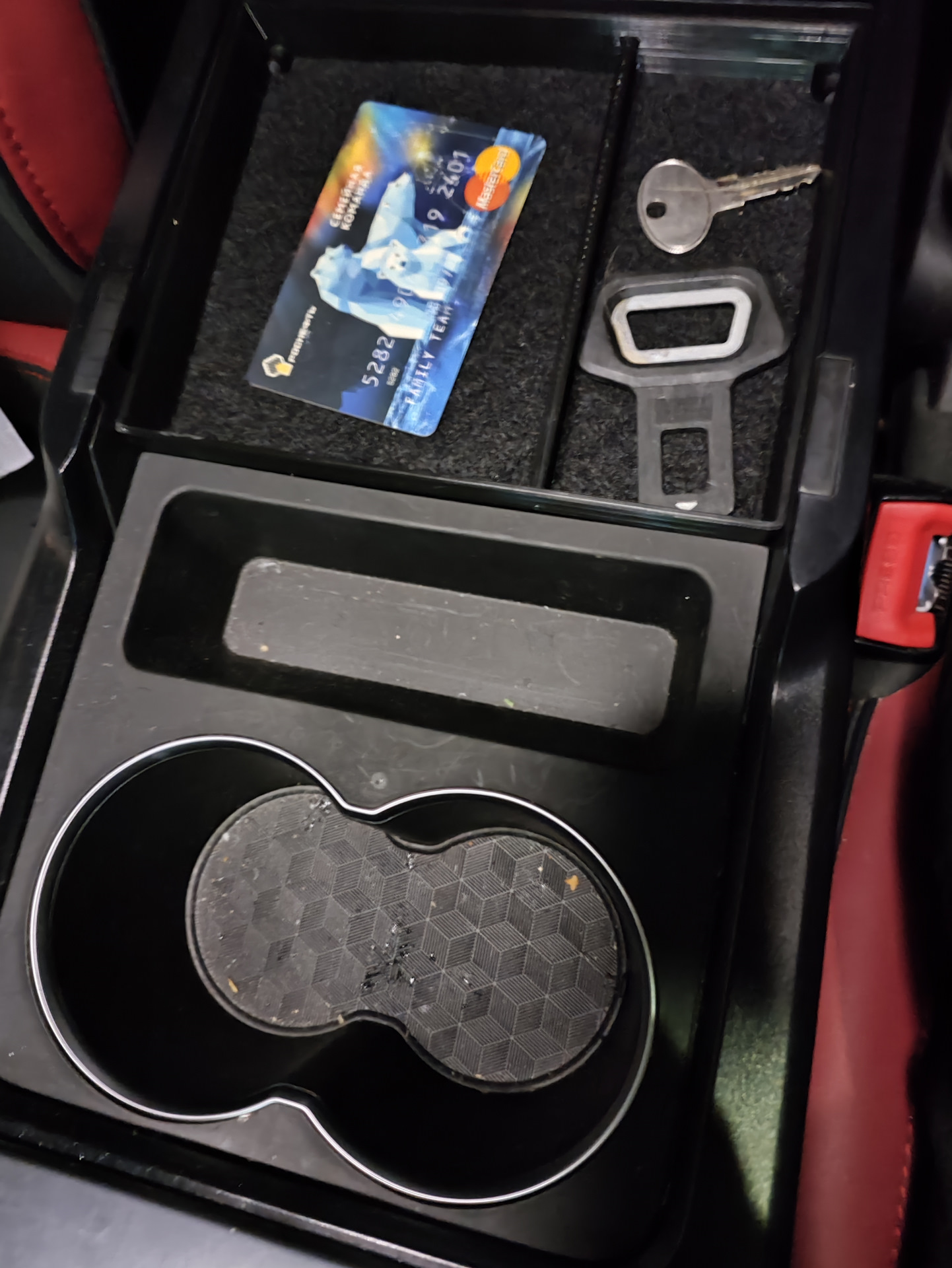 Как у всех, органайзер в подлокотник — Chery Tiggo 4 Pro, 1,5 л, 2023 ...