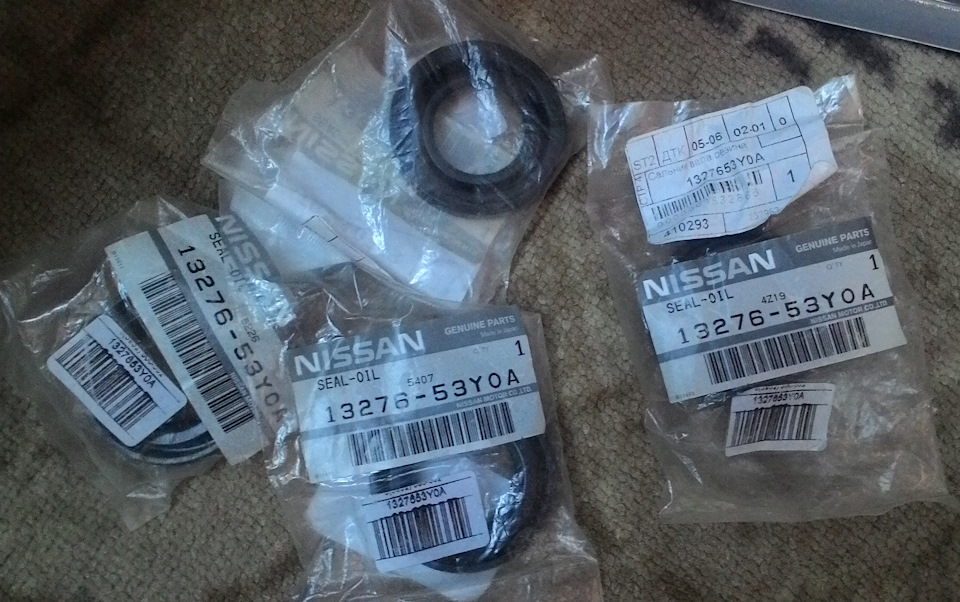 замена сальников свечных колодцев — Nissan AD (Y11), 1,8 л, 2001 года ...