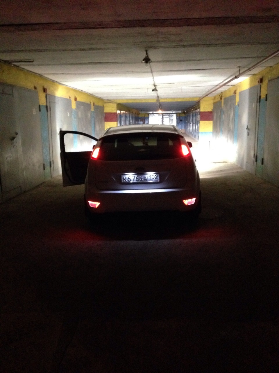 Дополнительные габариты + второй фонарь заднего хода — Ford Focus ...