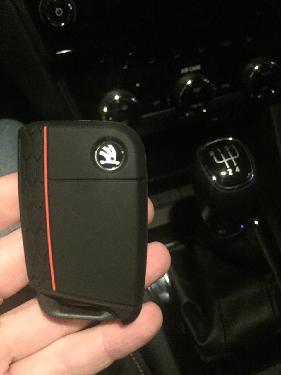 Тема избитая, но все же, чехол на ключ — Skoda Octavia A7 Mk3, 1,6 л ...
