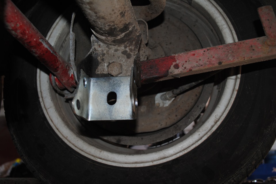 Домики для переноса задних амортизаторов — Lada 21013, 1,5 л, 1986 года ...