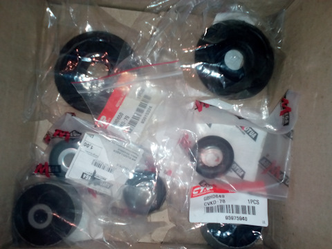 95975940 Сайлентблок переднего рычага задний GM | Запчасти на DRIVE2