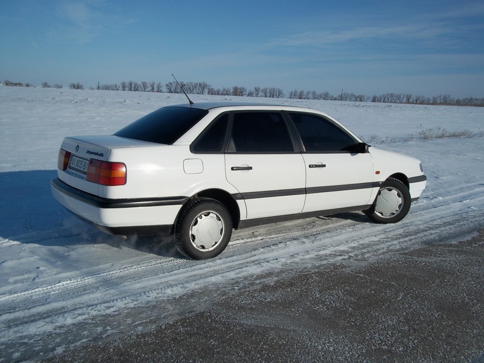 Рождественская фото сессия 2015 — Volkswagen Passat B4 1 8 л 1994