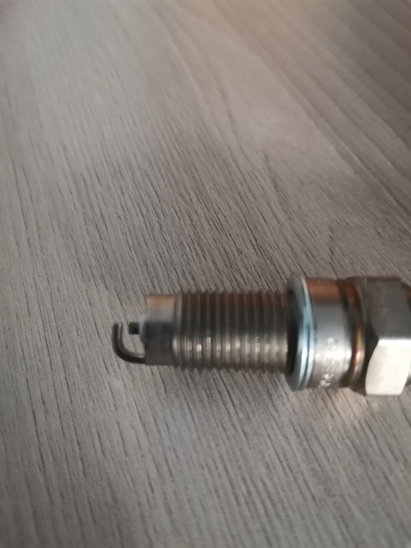 Свечи 04C905616D — Volkswagen Caddy (4G), 1,6 л, 2019 года | запчасти ...