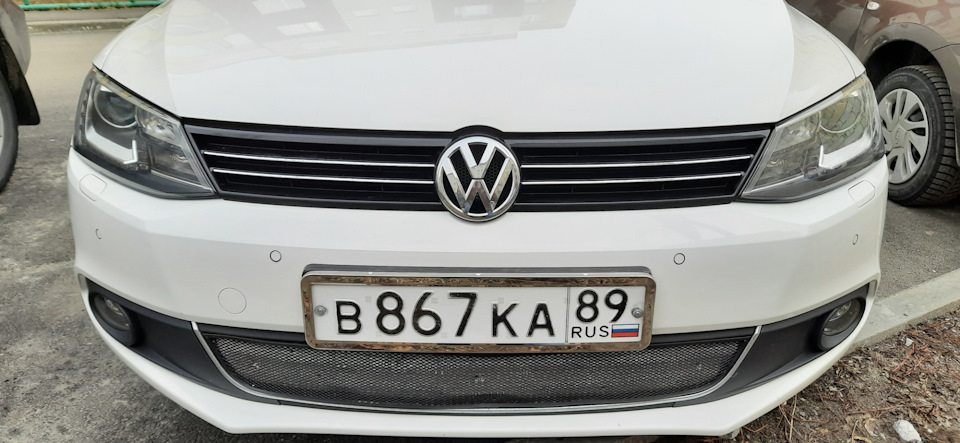 Рамка номера — Volkswagen Jetta VI, 1,4 л, 2014 года | просто так | DRIVE2