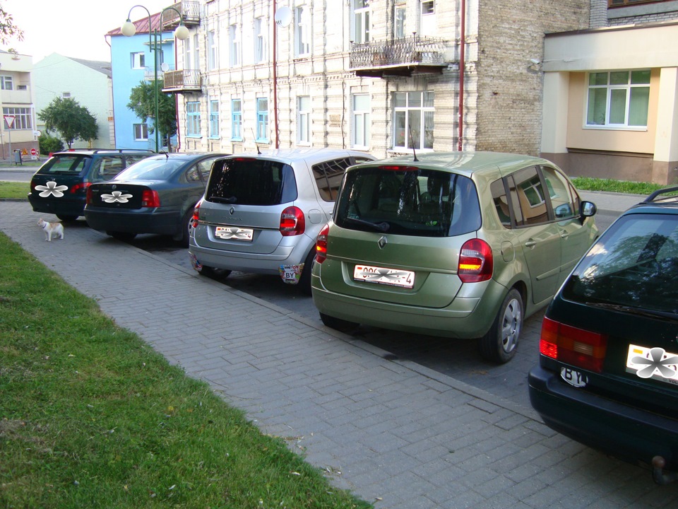 Modus vs. Grand Modus — Renault Modus, 1,5 л, 2009 года | наблюдение ...