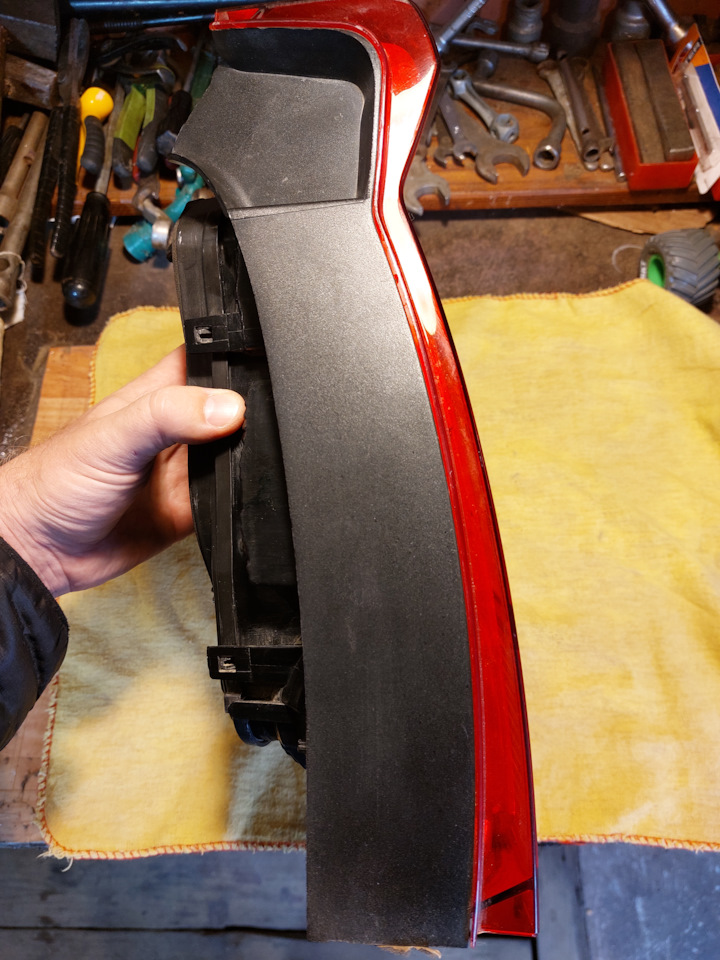 8200744759 Фонарь прав. RENAULT | Запчасти на DRIVE2