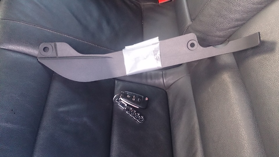 Брызговик левый передний(передний) — Audi A6 (C6), 2,4 л, 2006 года ...