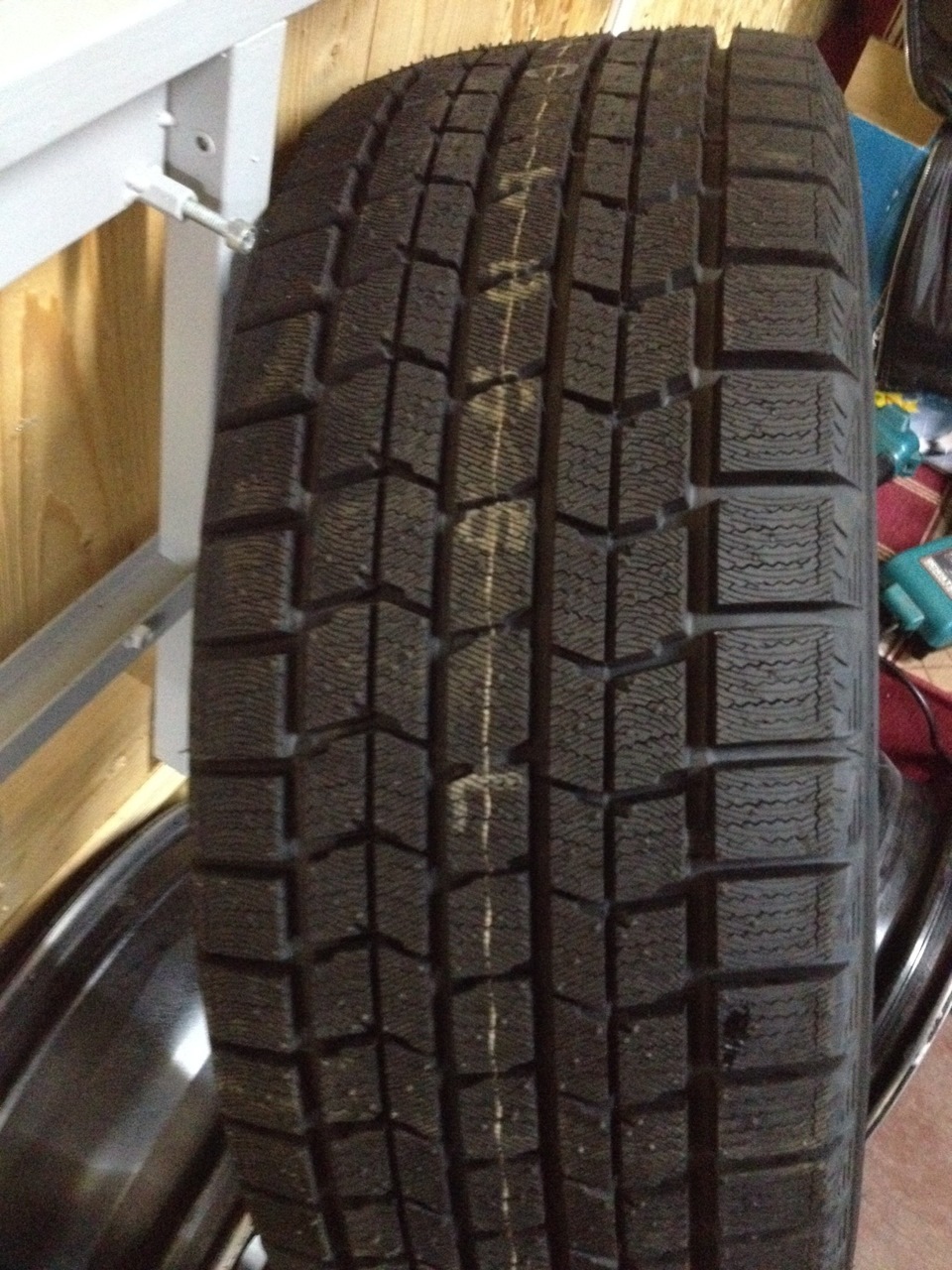 Dunlop DS3 — Volkswagen Golf GTI Mk4, 1,8 л, 2001 года | шины | DRIVE2