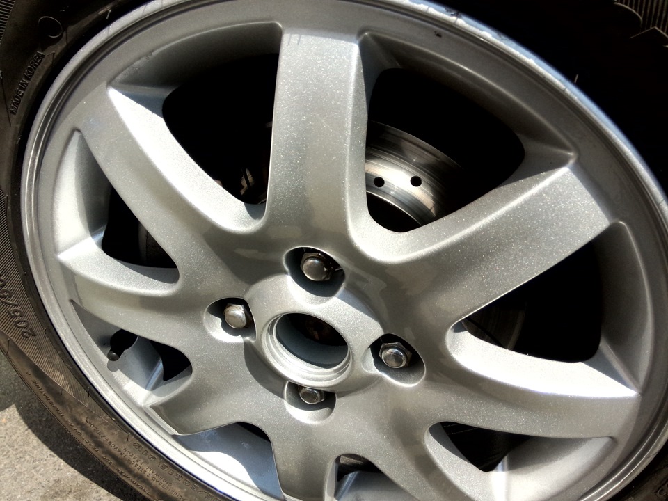 Передние тормозные диски с перфорацией — KIA Cerato (1G), 1,6 л, 2007 ...