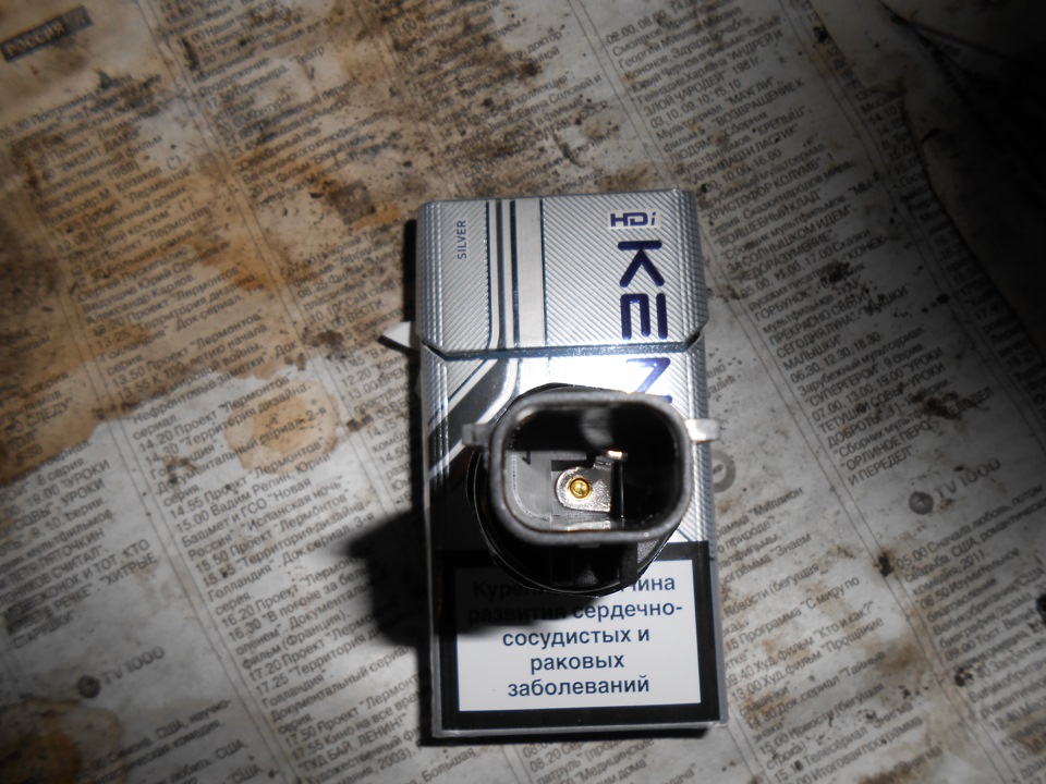 Замена датчика давления масла — Chrysler Neon (2G), 2 л, 2000 года ...