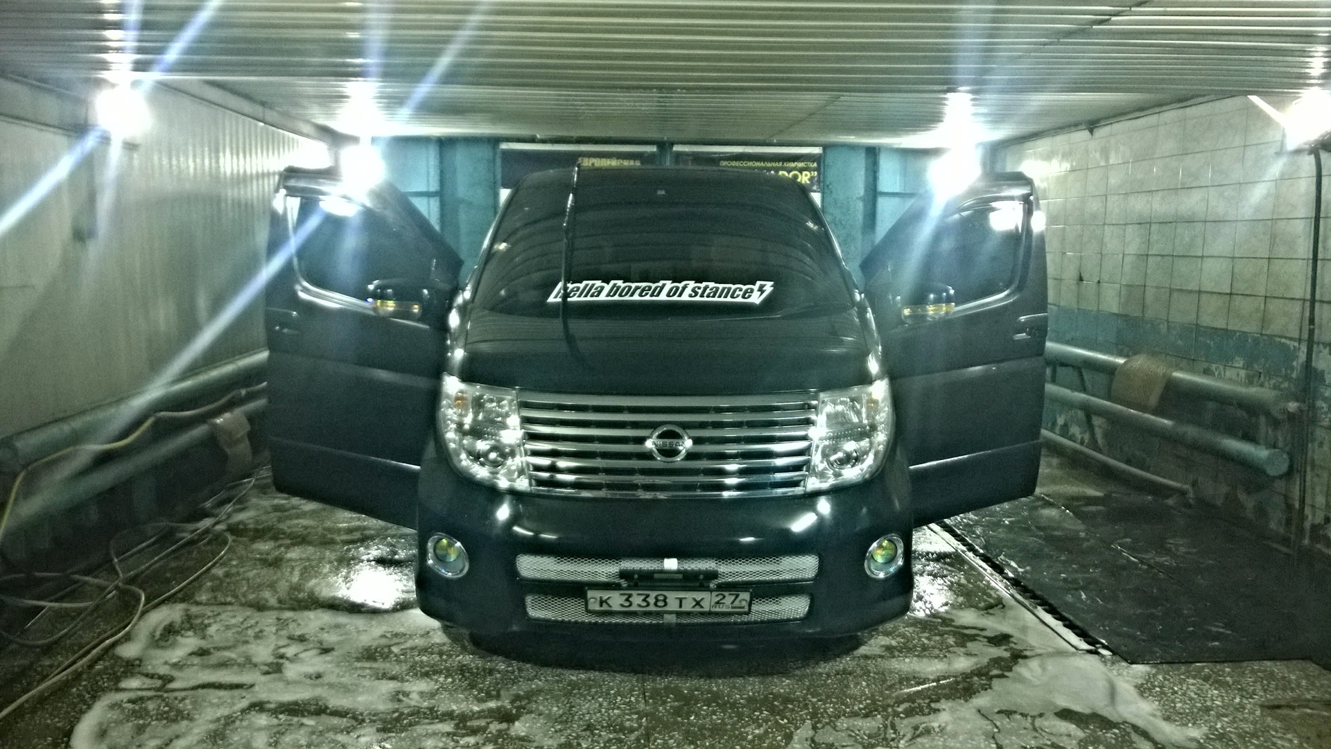 Момент из жизни:)(Посмотрите видео) — Nissan Elgrand (E51), 2,5 л, 2005 года | просто так | DRIVE2