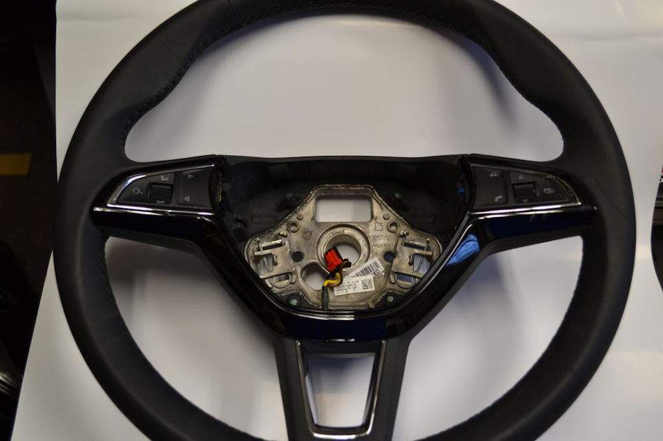 Руль Шкода с подогревом, мульти и лепестками ДСГ — Sashacz на DRIVE2