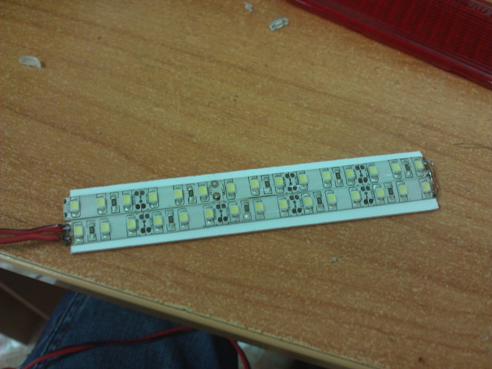 LED дублирующий стоп-сигнал — Toyota Corolla (120), 1,6 л, 2006 года ...