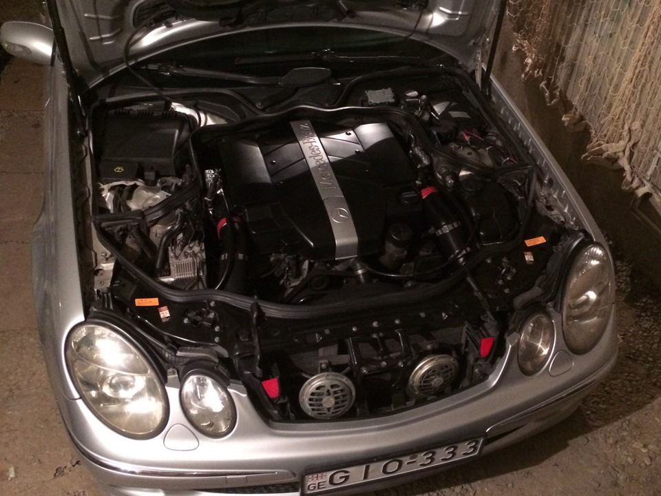Bоздушный фильтр — Mercedes-Benz E-Class (W211), 3,2 л, 2003 года ...