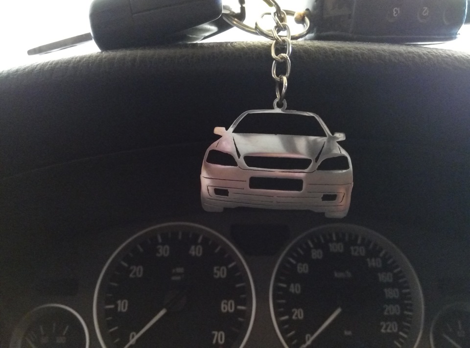 Брелок астра))) — Opel Astra G, 1,6 л, 2008 года | аксессуары | DRIVE2