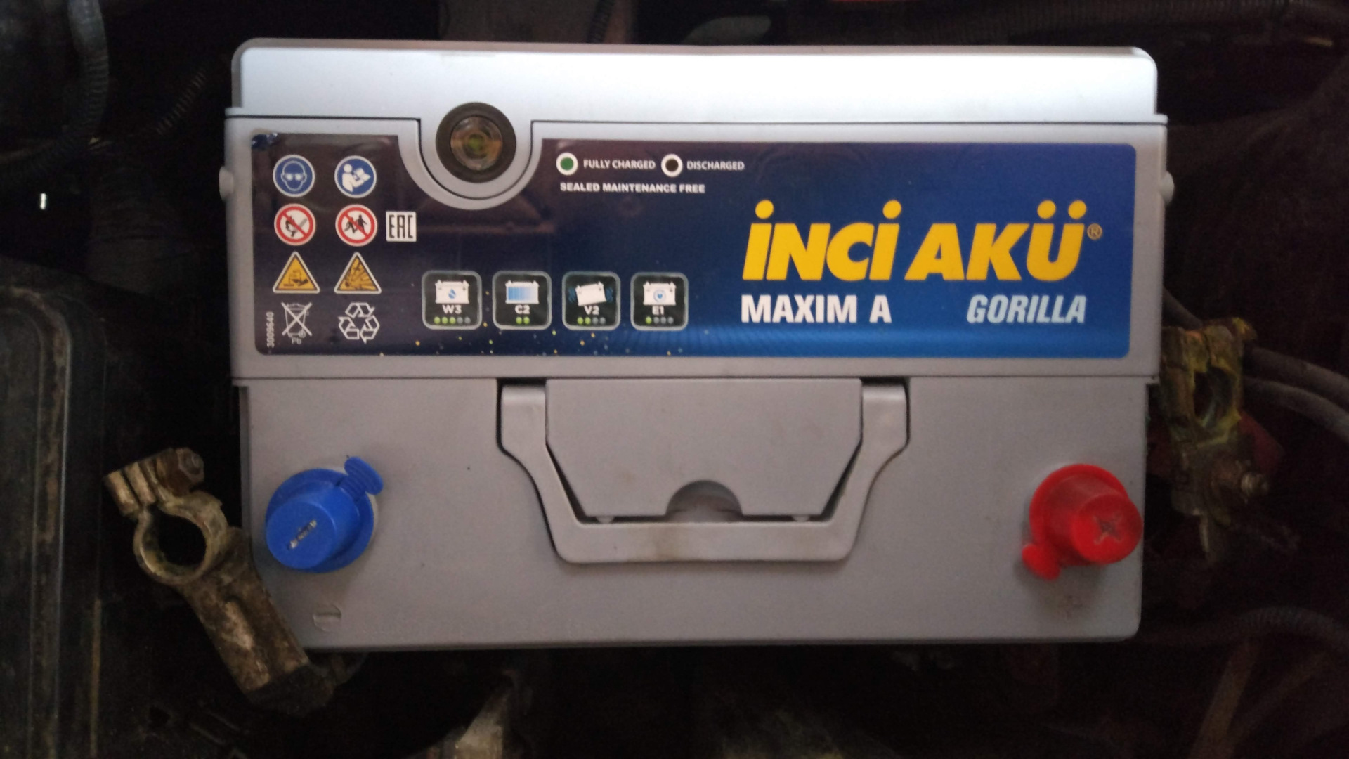 Батарейка и дворники — Toyota Sienna (3G), 3,5 л, 2014 года | другое ...