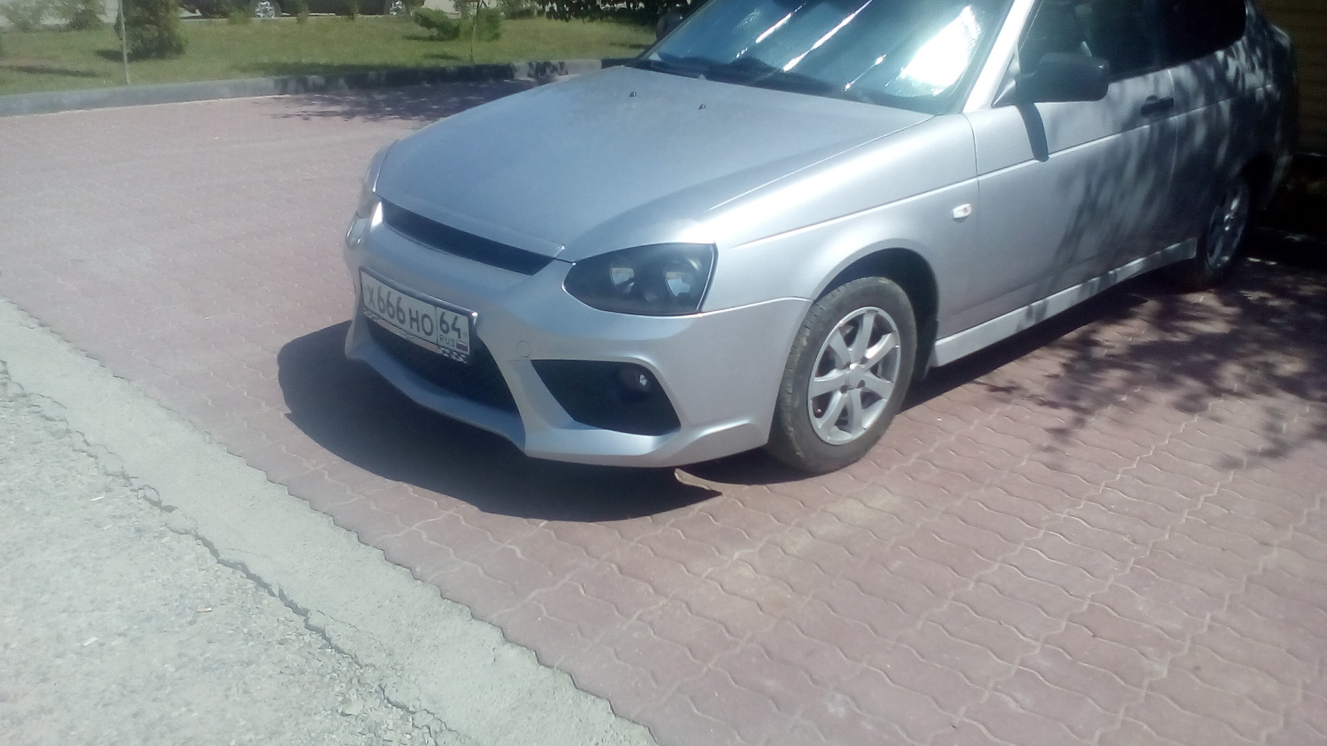 Поставил бампер — Lada Приора Купе, 1,6 л, 2010 года | тюнинг | DRIVE2