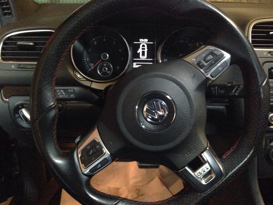 Чистым, чистые рули — Volkswagen Golf GTI Mk6, 2 л, 2009 года | просто ...