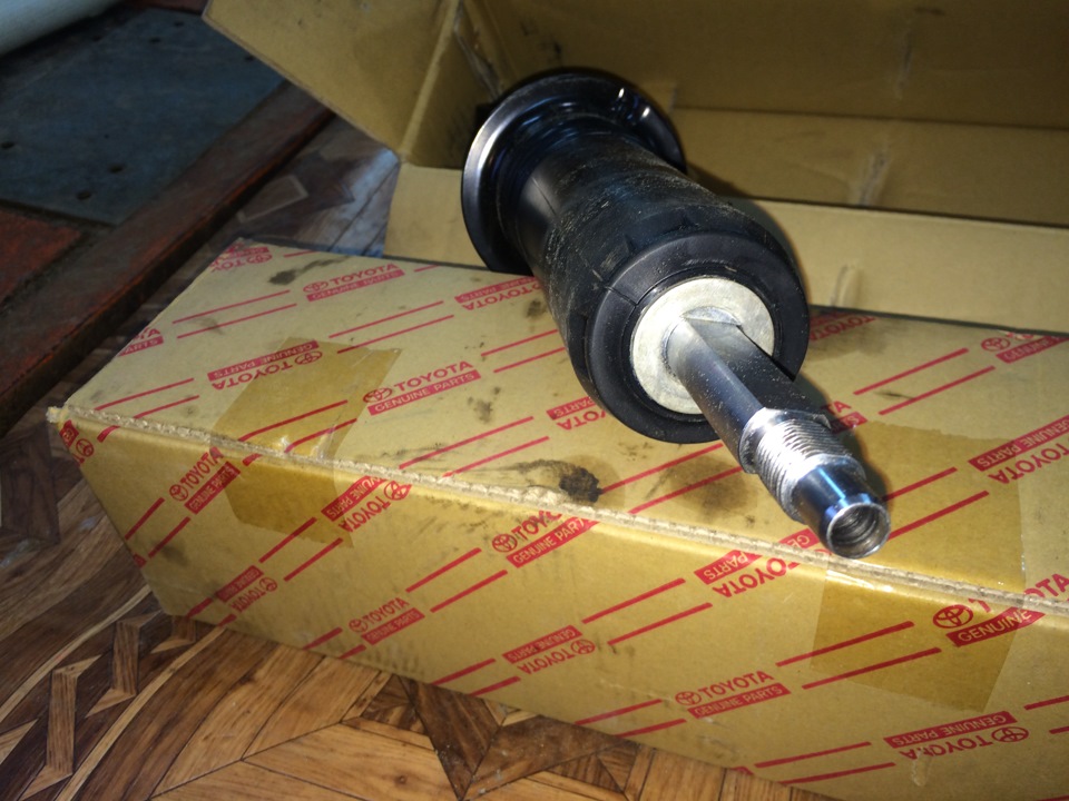 4851069355 Стойка передняя TOYOTA LEXUS | Запчасти на DRIVE2