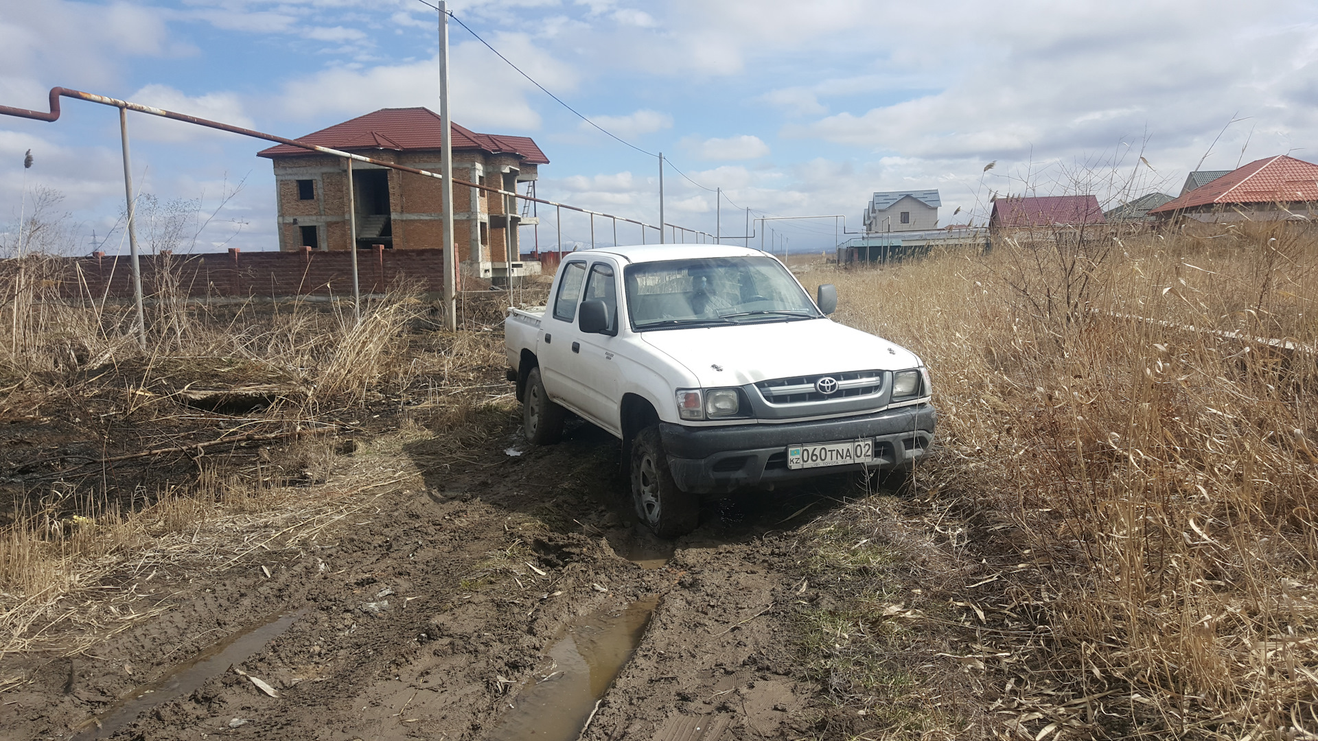 Toyota Hilux (6G) 3.4 бензиновый 2004 | swap 5VZ 3,4 R150F 5 m/t на DRIVE2
