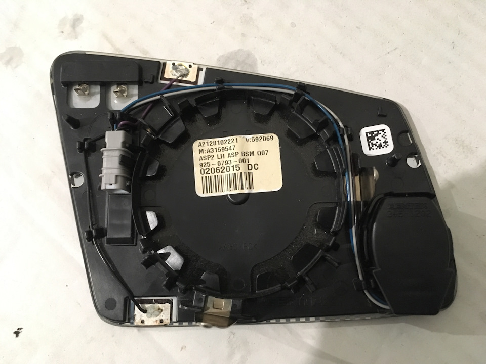 A2128102221 Элемент зеркальный зеркала бокового Mercedes | Запчасти на ...