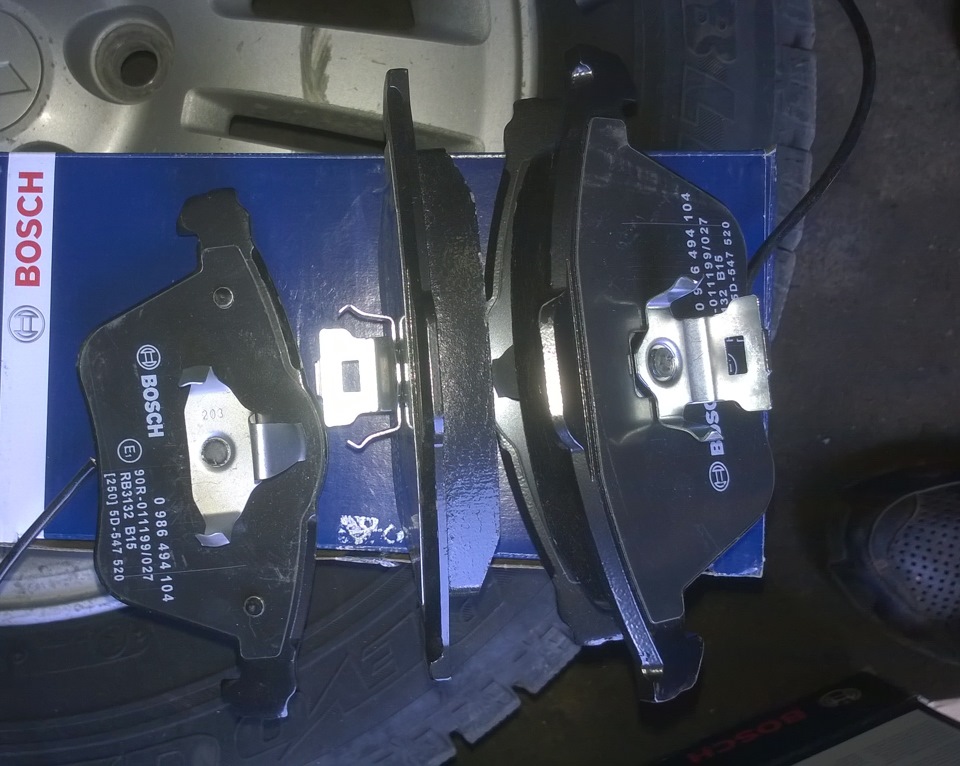 0986494104 Тормозные колодки дисковые (перед.) BOSCH | Запчасти на DRIVE2