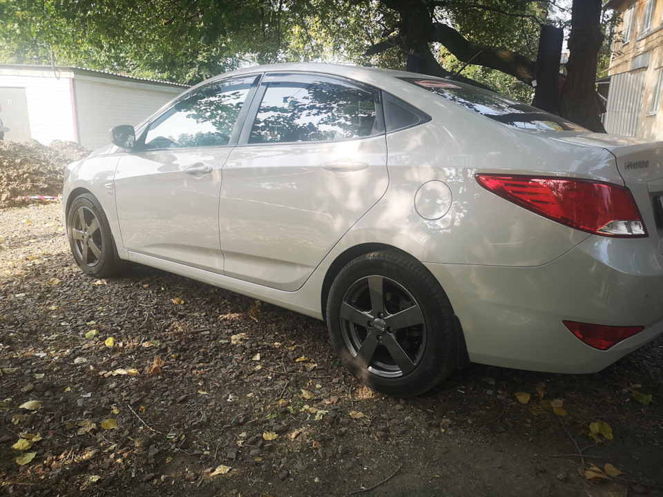 Продана меньще чем за сутки. — Hyundai Solaris (1G), 1,6 л, 2015 года | наблюдение | DRIVE2