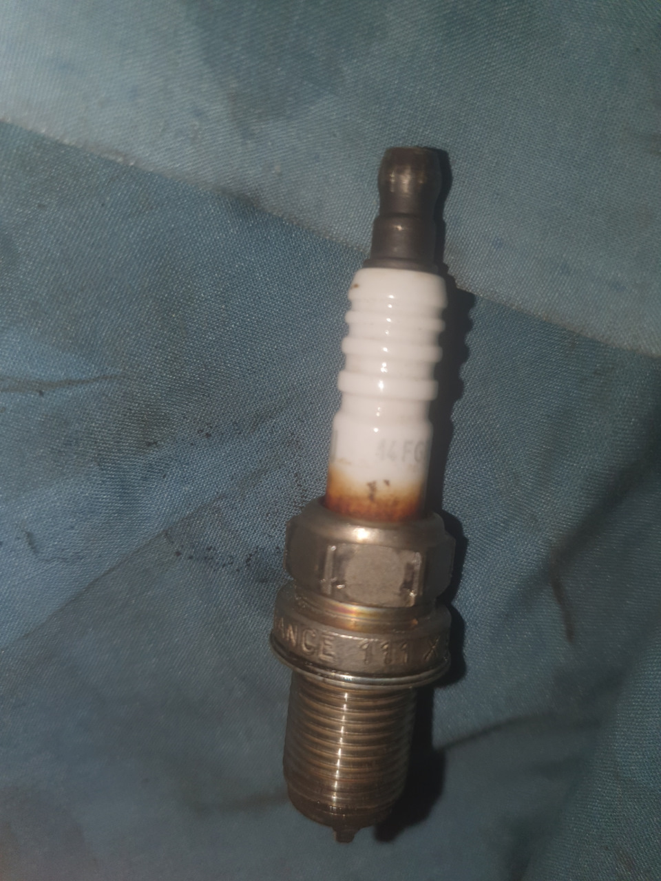 Свечки — Volvo 850, 2,5 л, 1994 года | наблюдение | DRIVE2