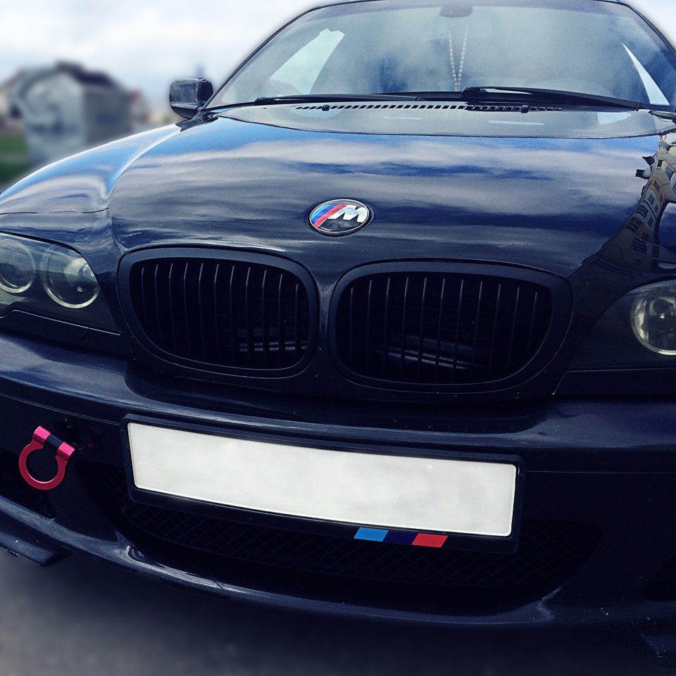 Покраска "ноздрей", козырька заднего стекла. — BMW 3 series Coupe (E46 ...