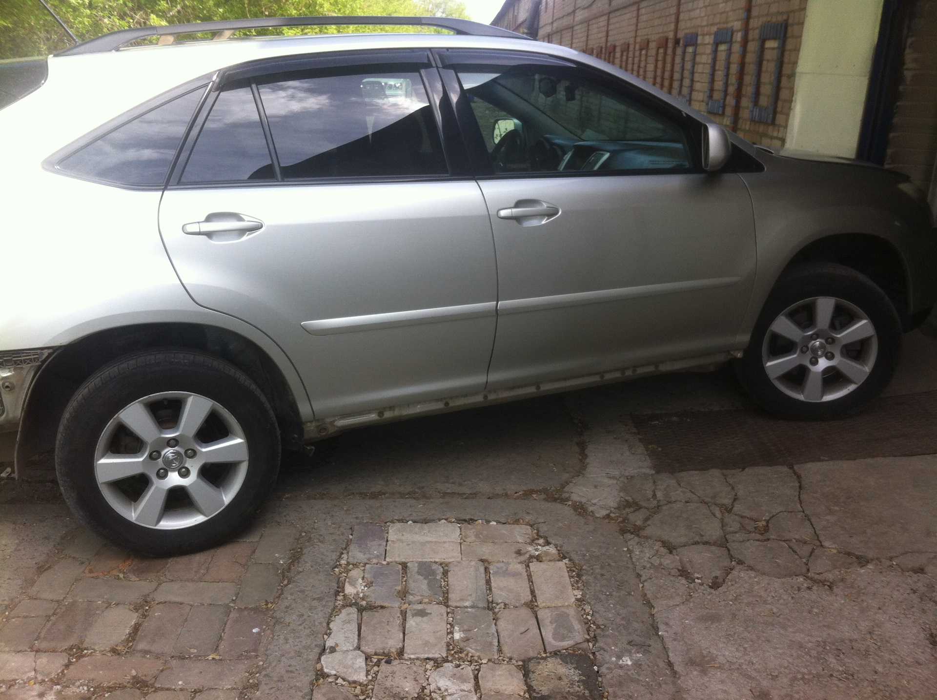 пошла жара часть1 ( разборка) — Lexus RX (2G), 3,3 л, 2004 года ...