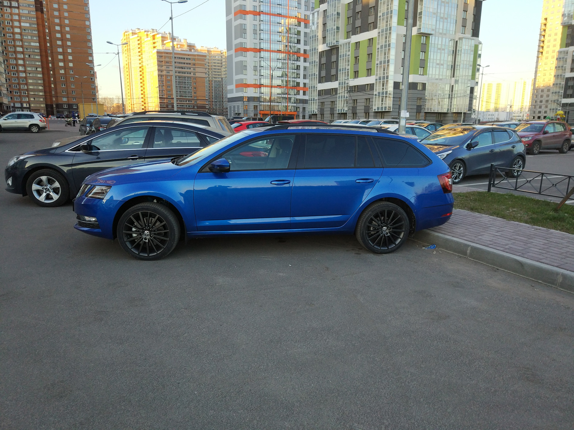 Все, забрал машину из салона. — Skoda Octavia Combi A7 Mk3, 1,8 л, 2017 года | другое | DRIVE2