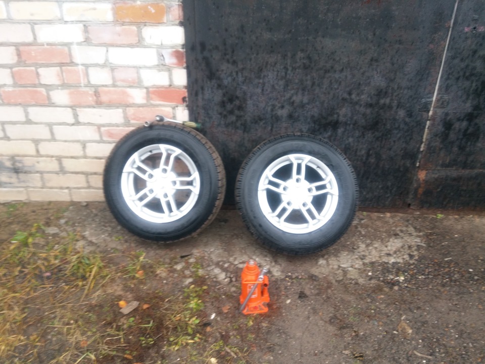 Начало зимнего сезона. — Chevrolet Niva (1G), 1,7 л, 2013 года | шины ...