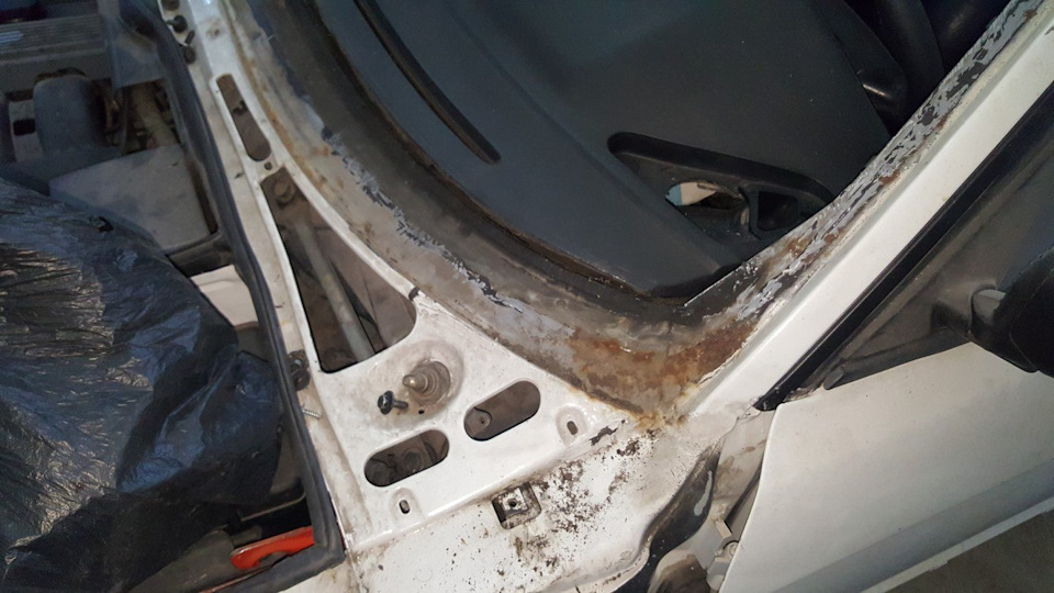 Оформление Бэхи)Снятие лобового и покраска рамки.И болты колесные — BMW ...