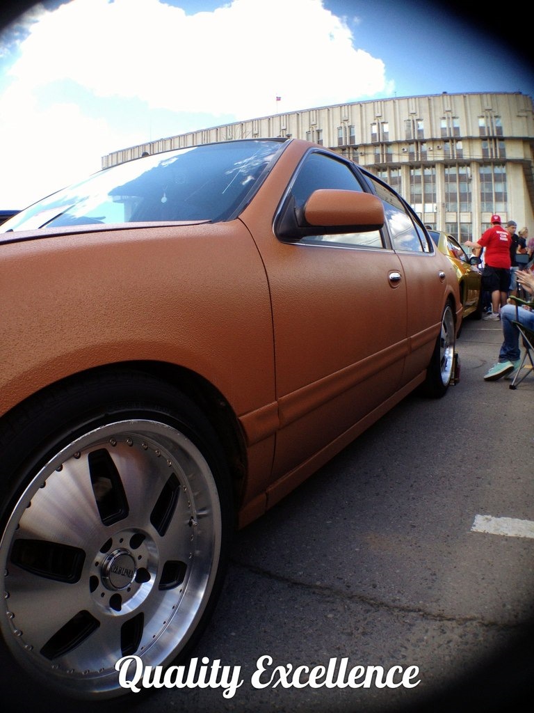Шоу "Автострада" в Туле 2015 — Nissan Cefiro (A32), 3 л, 1994 года ...