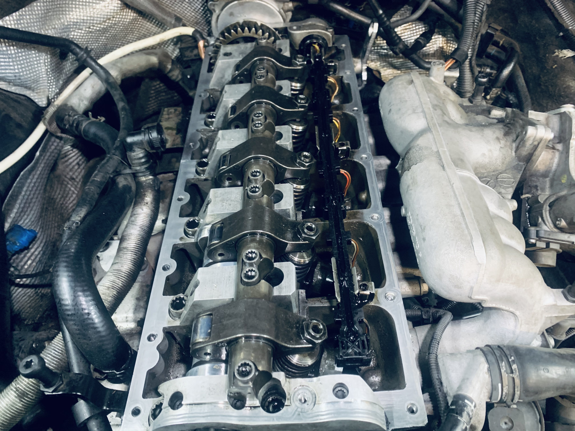 Замена распредвала — Volkswagen Touareg (1G), 2,5 л, 2007 года | своими ...