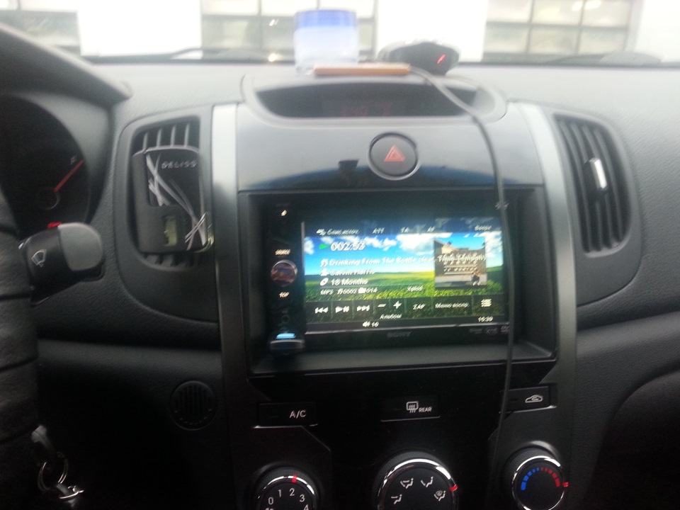 Магнитола sony — KIA Cerato (2G), 1,6 л, 2012 года | автозвук | DRIVE2
