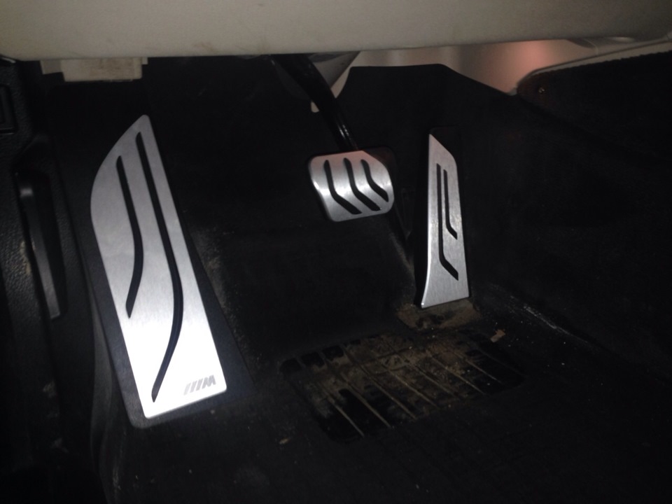 Накладки на педали perfomance — BMW 5 series (F10), 3 л, 2010 года ...