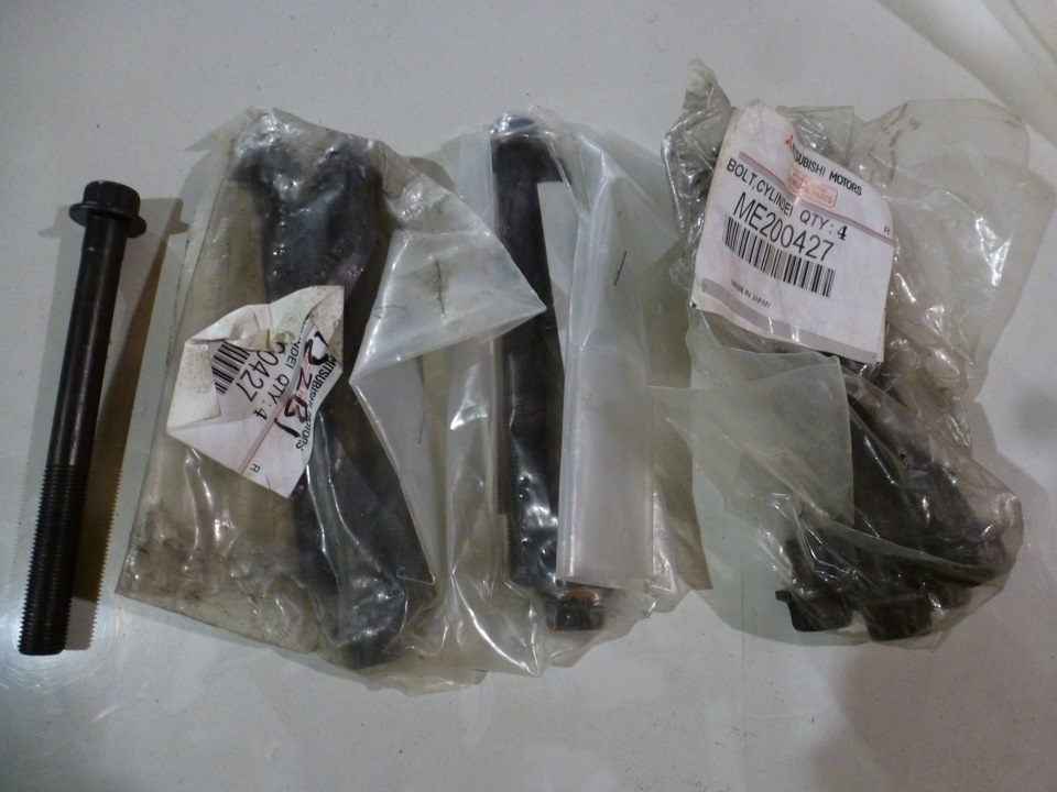 ME200427 БОЛТ ГОЛОВКИ БЛОКА ЦИЛИНДРОВ Mitsubishi | Запчасти на DRIVE2