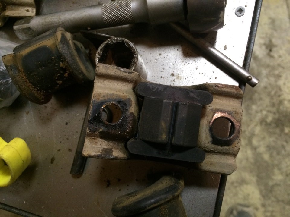 Подвеско резинко замена — Lifan 320, 1,3 л, 2011 года | своими руками ...