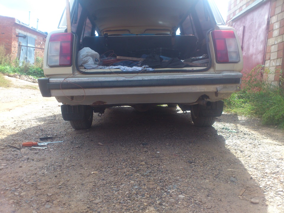 брызговики — Lada 2104, 1,5 л, 1991 года | стайлинг | DRIVE2